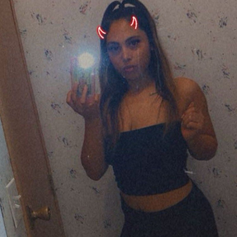 Emily Martin🍭💭 (@emilyleeannn777) on Snapchat