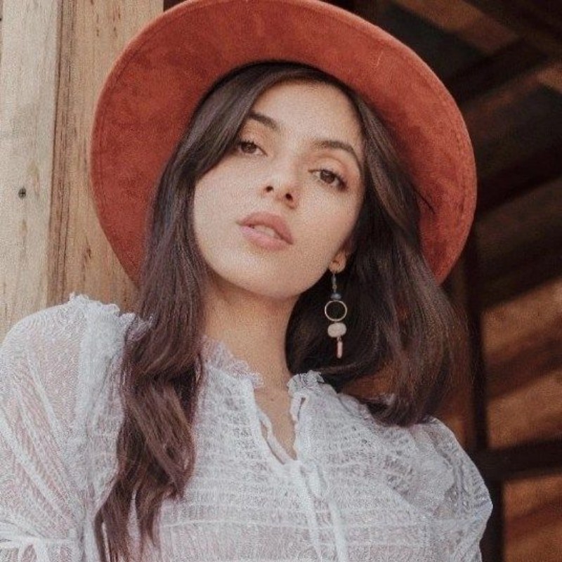 Stefanía Valencia (@stef-valencia) on Snapchat