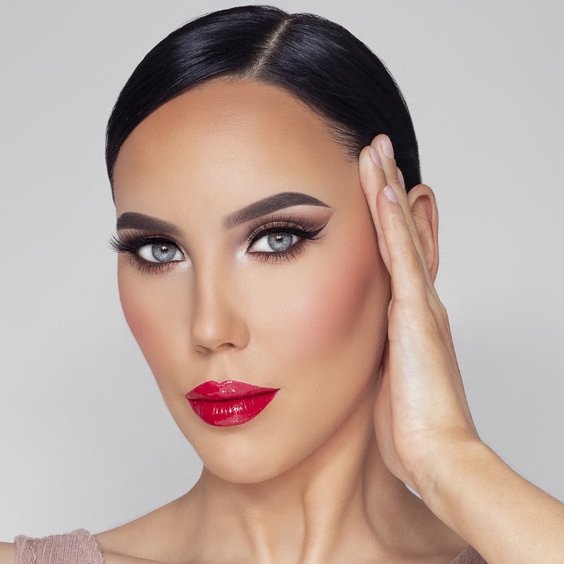 Glitter eye makeup Tutorial - An Knook | Snapchat