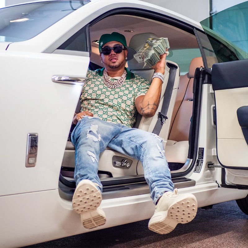 I Make $100k A Month - Here's How - Bling Life | Snapchat