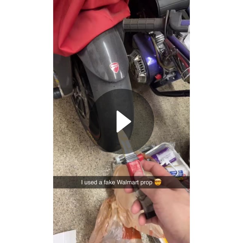 I used a fake Walmart prop 🤯 | Spotlight on Snapchat