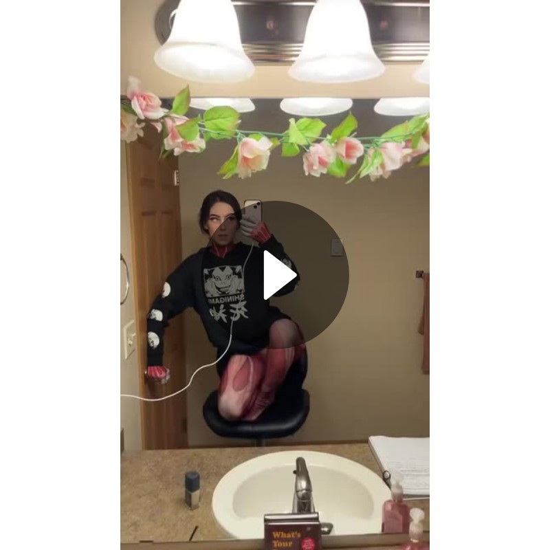 awkspew.roo2 | Spotlight on Snapchat