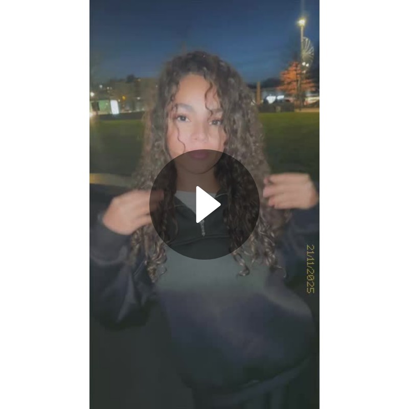 SOUSOU 🧸 Nighttime Selfie & Dance Moves | Curly Hair & Black Jacket ...