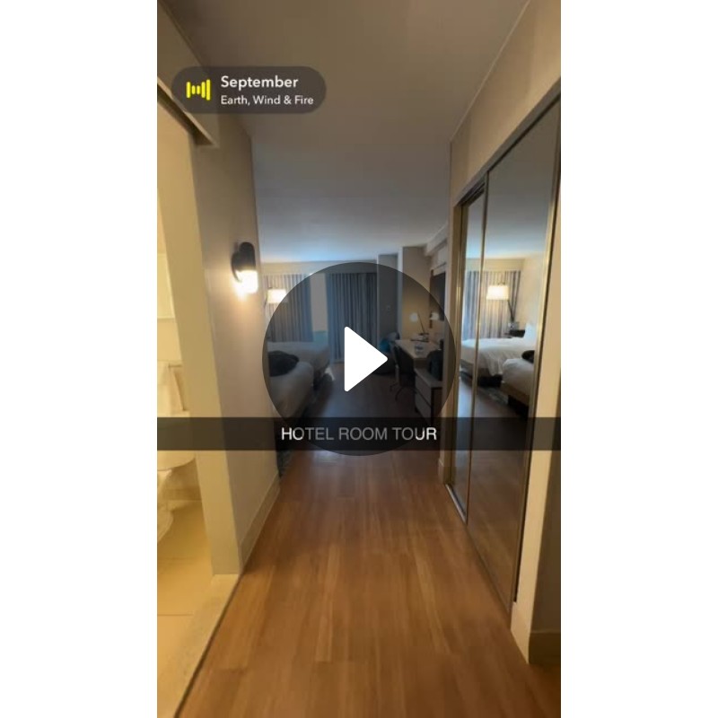 HOTEL ROOM TOUR | Spotlight on Snapchat