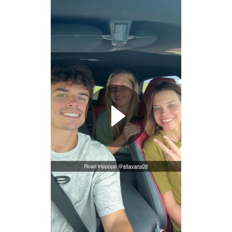 Road trippppp @ellavans09 | Spotlight on Snapchat