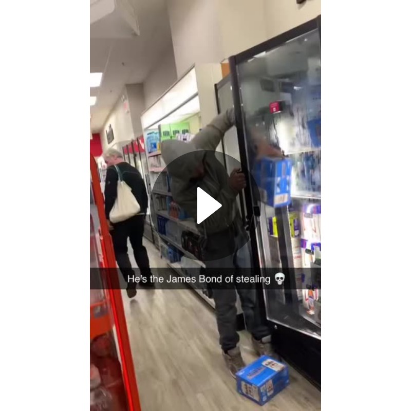 He’s the James Bond of stealing 💀 | Spotlight on Snapchat
