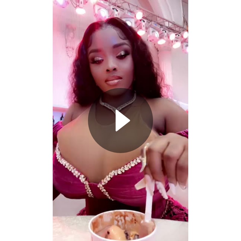 curvygirljourna | Spotlight on Snapchat