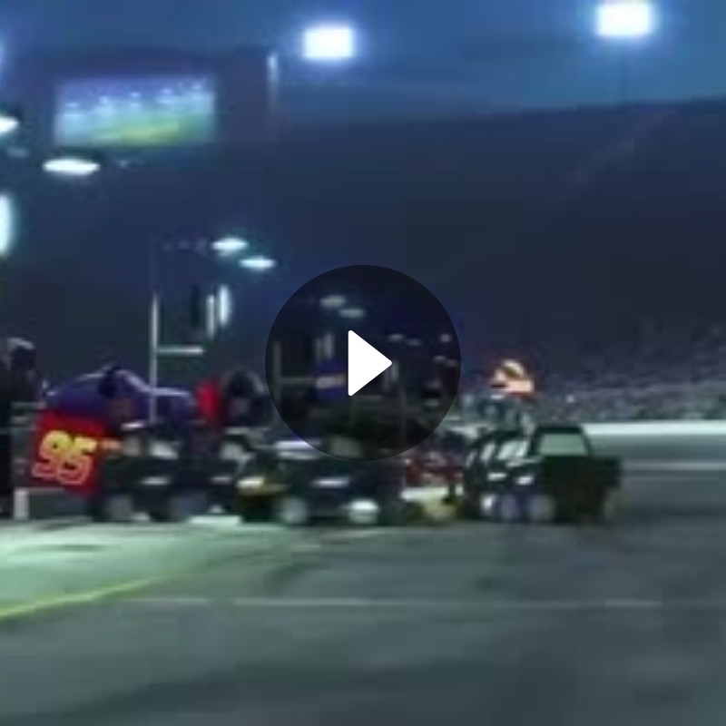 Animated race featuring hot cars on a track. | Formular 1 (@miechelpier ...