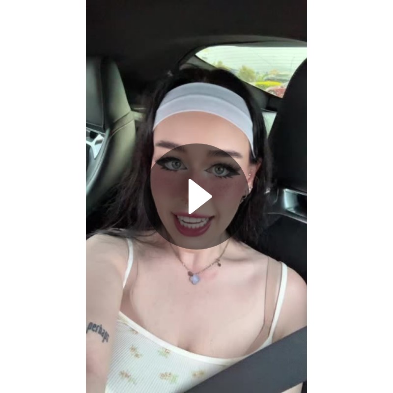 lara.roseb | Spotlight on Snapchat