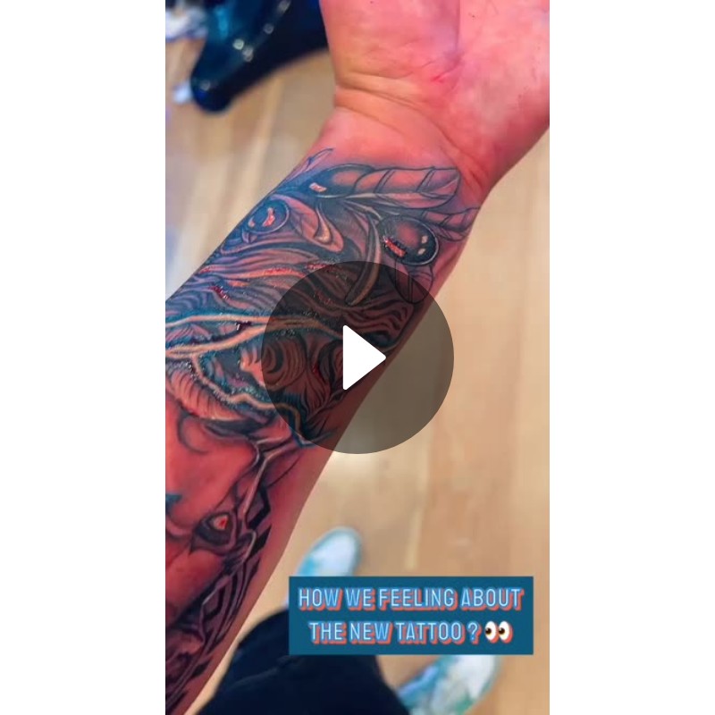 How we feeling about the new tattoo ? 👀 | Spotlight on Snapchat