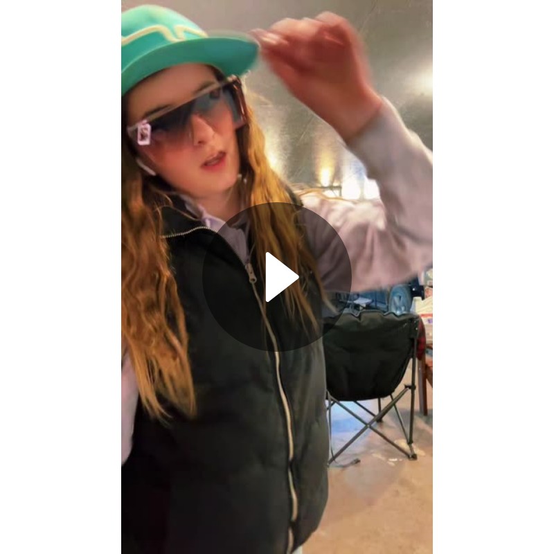ellee_wheeldon | Spotlight on Snapchat