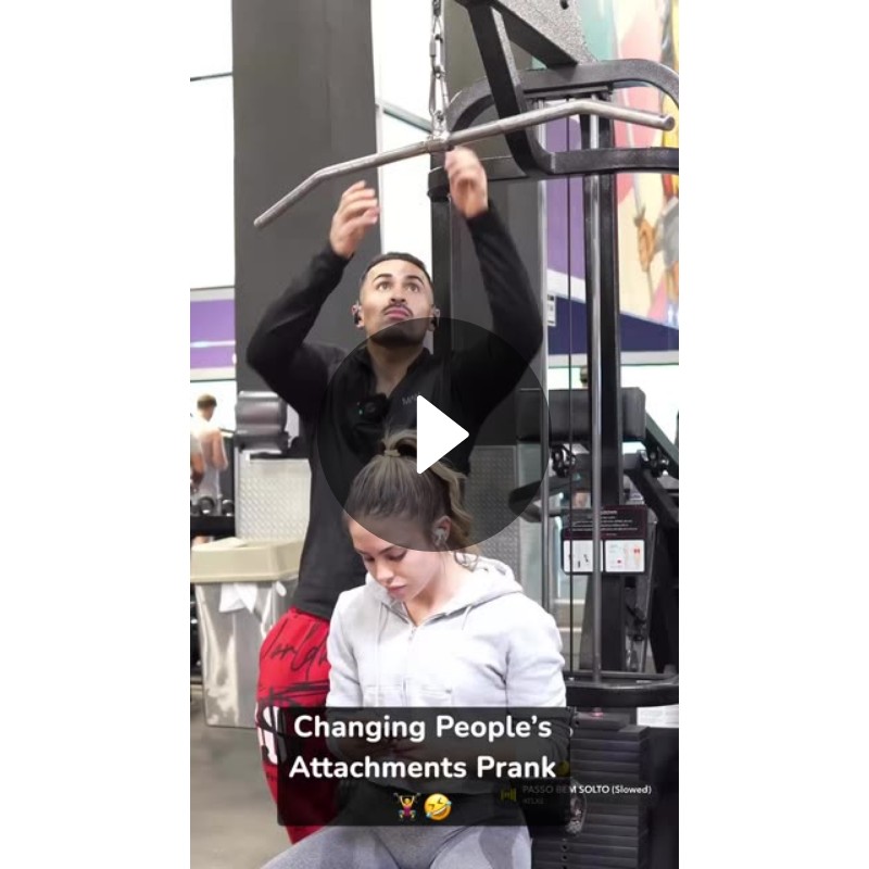 Changing People’s Attachments Prank 🏋️‍♀️🤣 | Spotlight on Snapchat