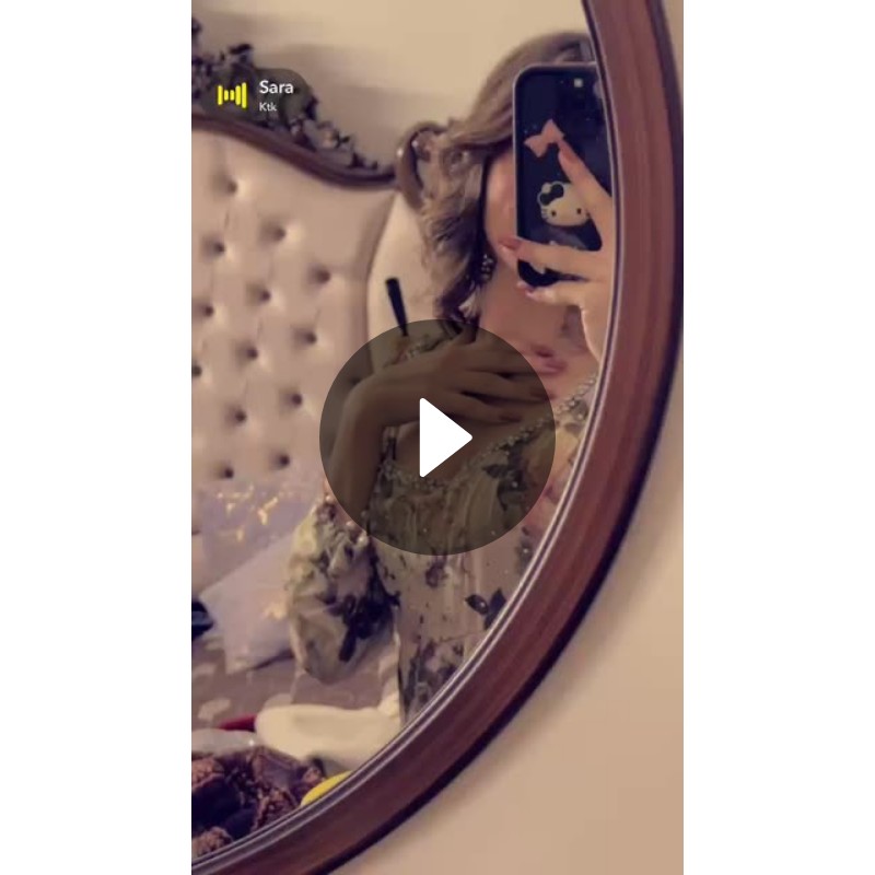Sara Ktk's Elegant Mirror Selfie & Stylish Outfit Reveal | Video by ...