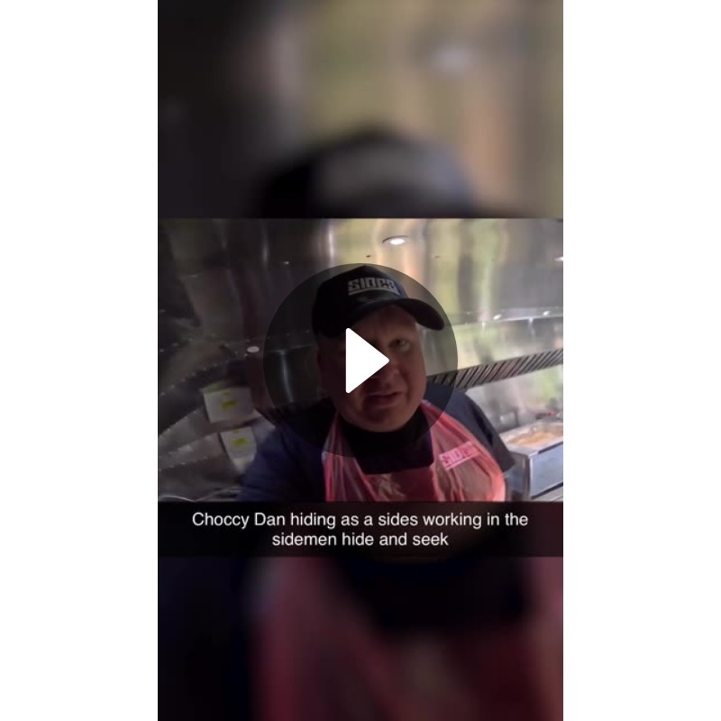 Choccy Dan hides in Sidemen hide and seek. | Misfit Minds ...
