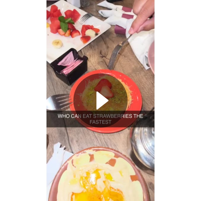 WHO CAN EAT STRAWBERRIES THE FASTEST | Spotlight on Snapchat