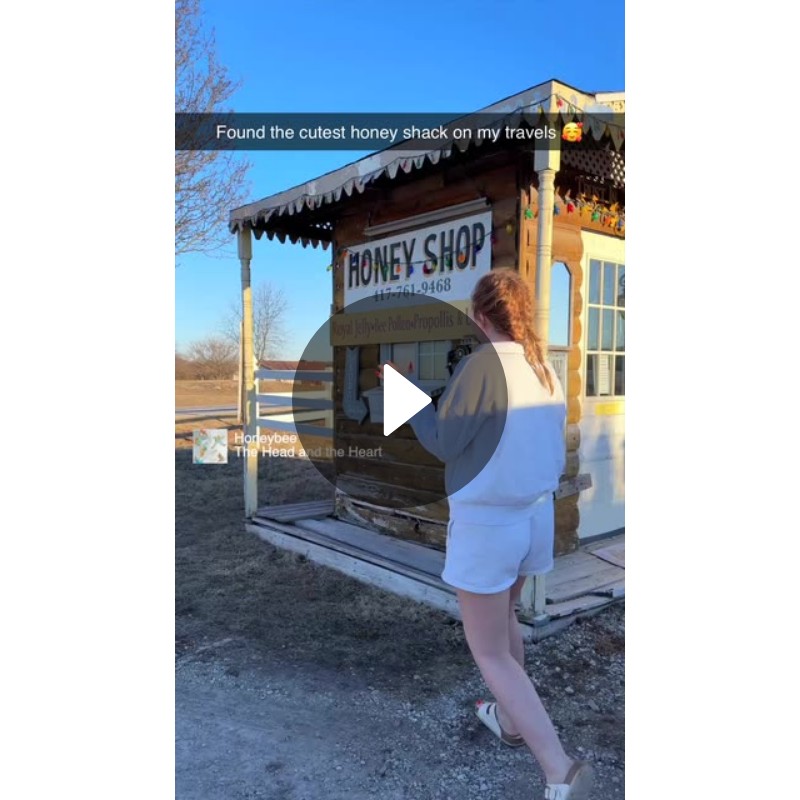 Found the cutest honey shack on my travels 🥰 | Spotlight on Snapchat