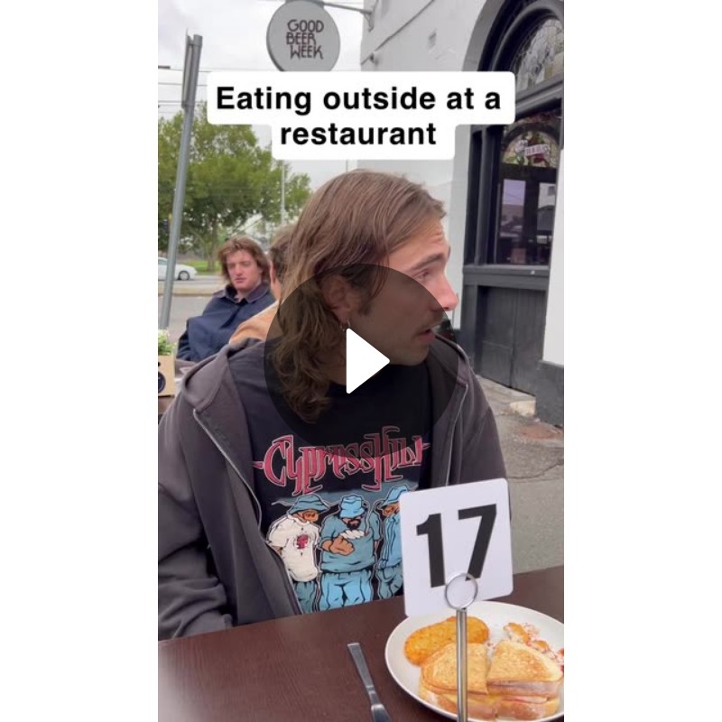 Eating outside at a restaurant | Spotlight on Snapchat