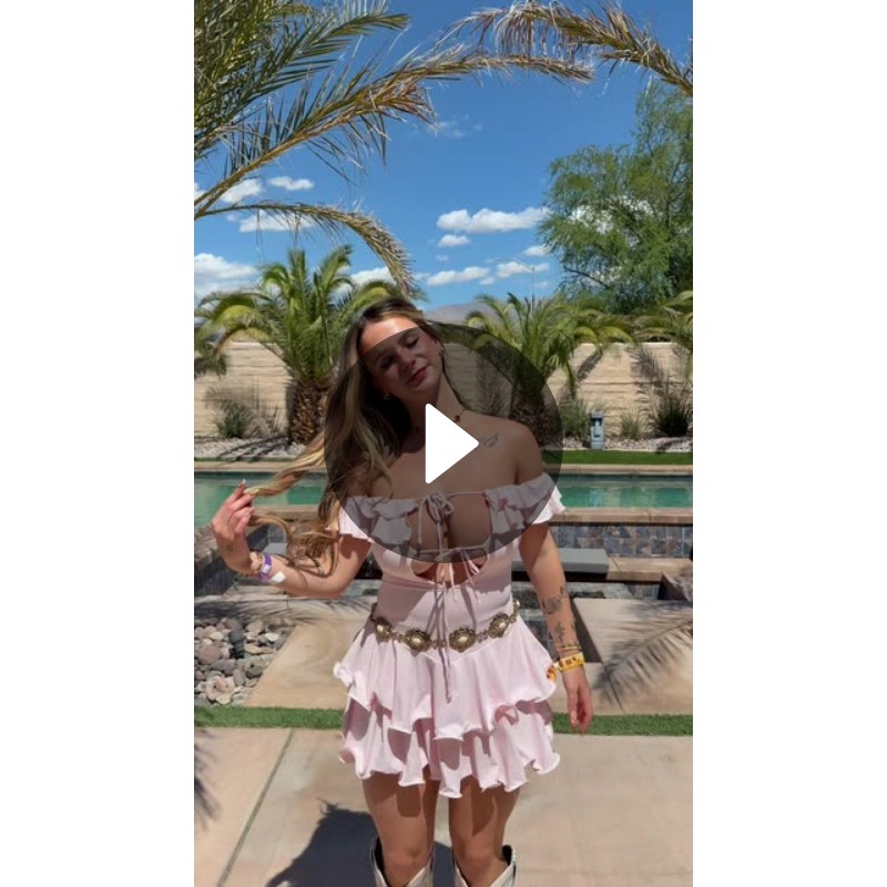 Kaitlyn Krems Showcases Summer Outfit by Poolside | Video by Kaitlyn ...