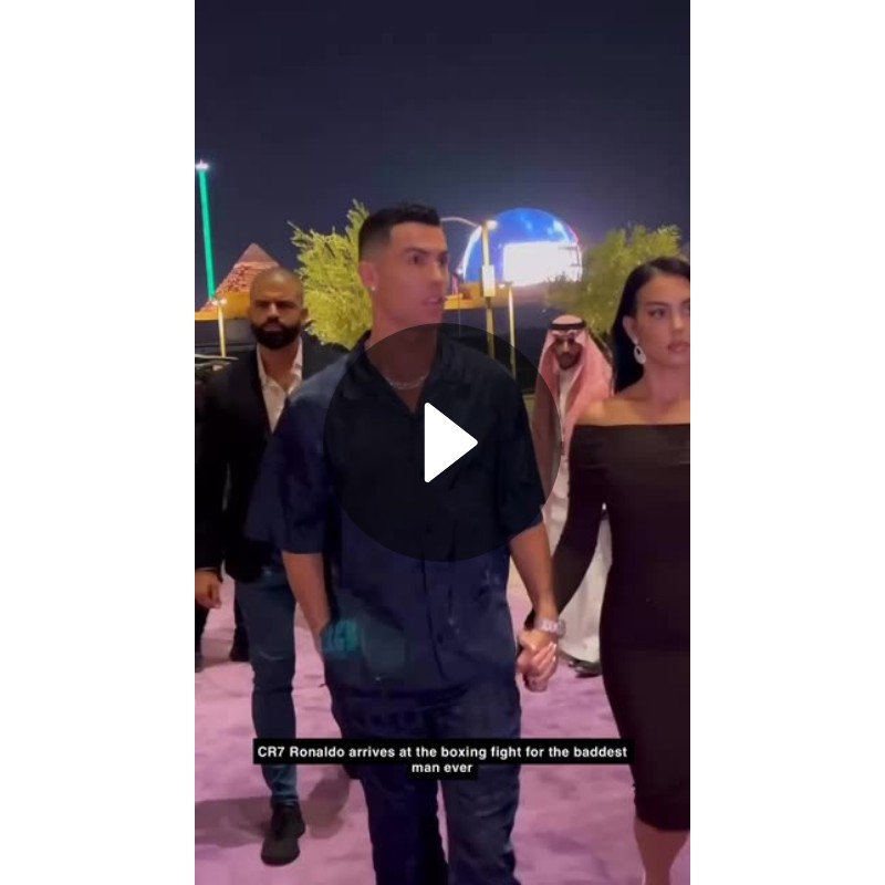 CR7 Ronaldo arrives at the boxing fight for the baddest man ever ...