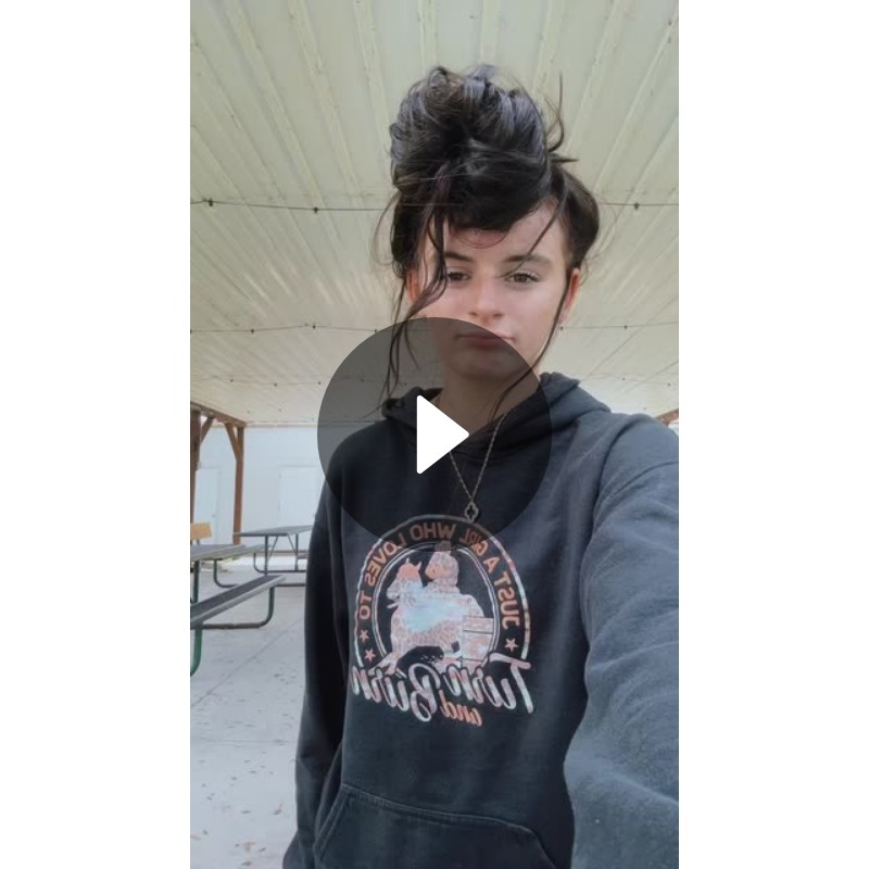 ellee_wheeldon | Spotlight on Snapchat