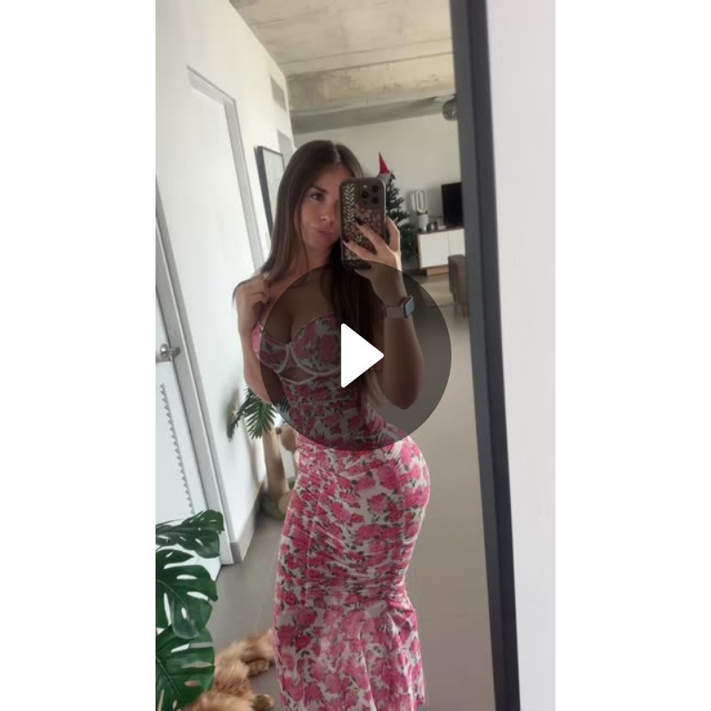 Selfie of a confident, attractive woman. | lexi marvel (@leximarvel ...