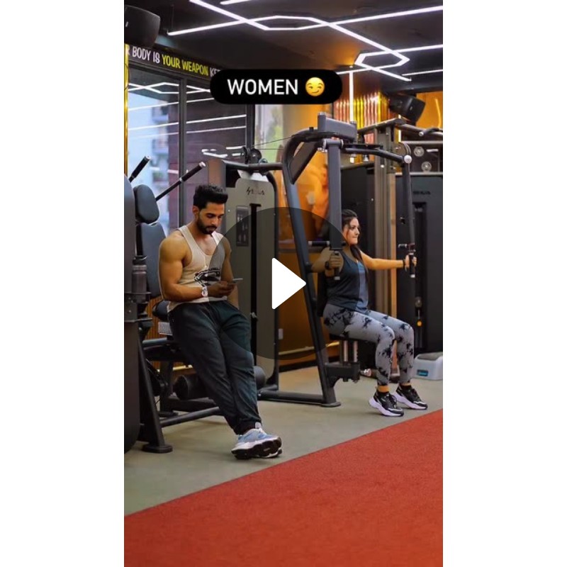 Dynamic workout featuring fitness models in gym. | Satakshi (@satakshi ...