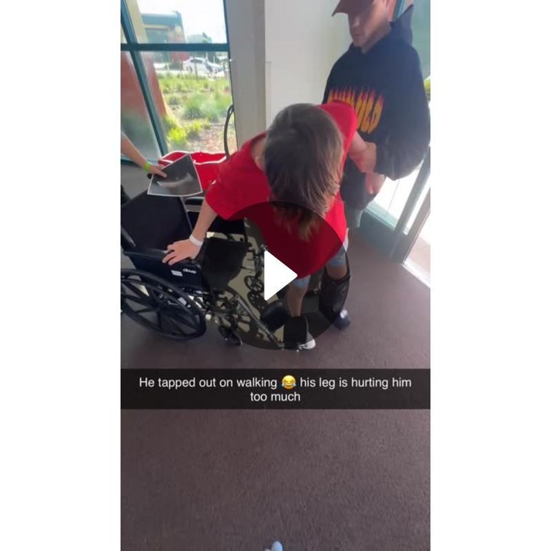 He tapped out on walking 😂 his leg is hurting him too much | Spotlight ...