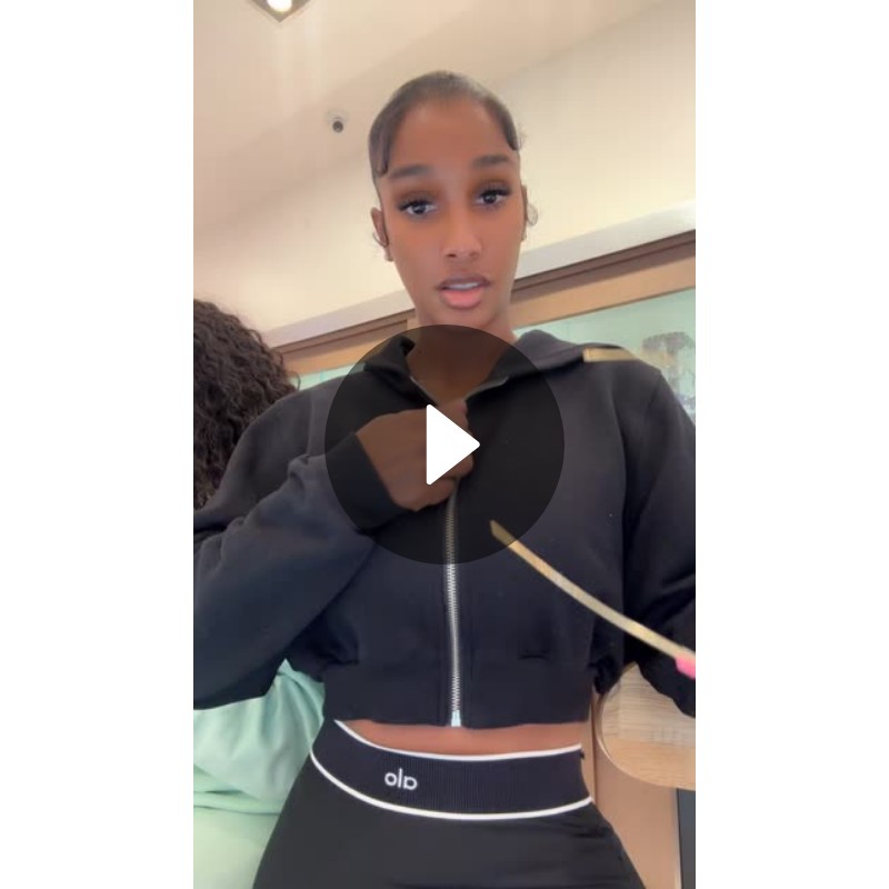 Bernice Burgos (@berniceburgos) | Selfie video featuring female rapper ...
