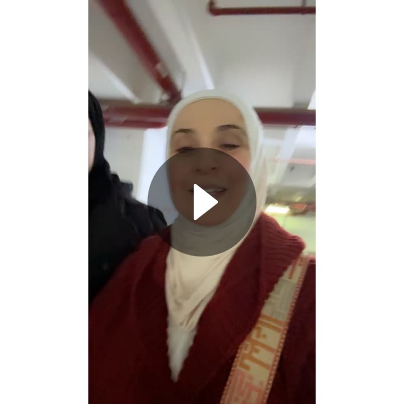 مروة حماد and Om Waleed Miqdad's Joyful Night Walk | Hijab Fashion ...