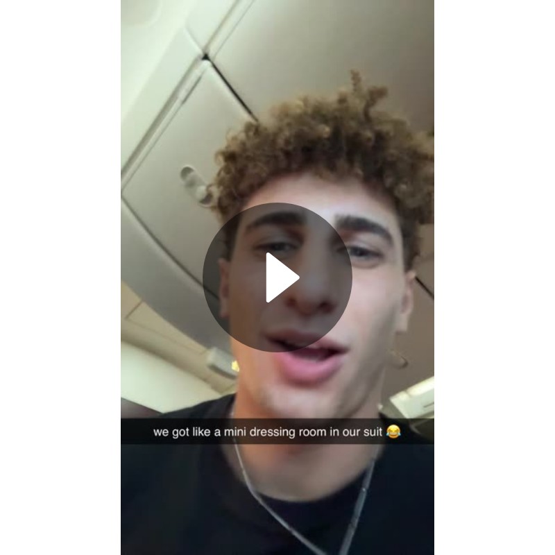 we got like a mini dressing room in our suit 😂 | Spotlight on Snapchat