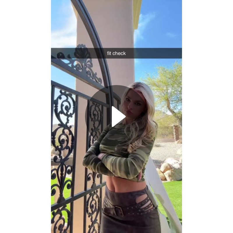 fit check | Spotlight on Snapchat