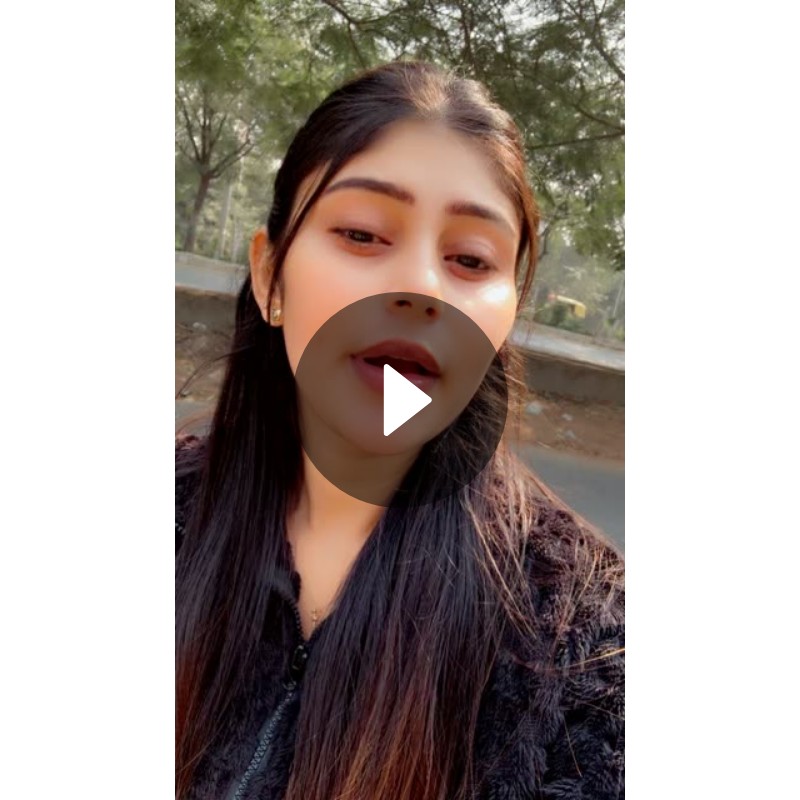smriti rajput 🦋 (@smritiraj12) | Selfie of a pretty girl in Kashmir ...