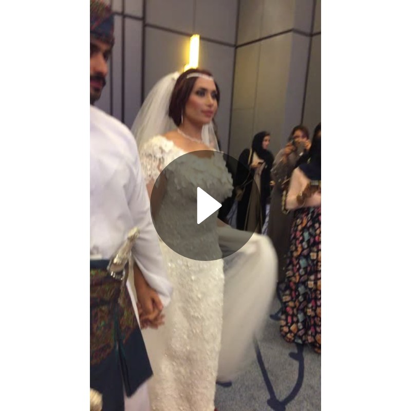Omani Bride and Groom's Traditional Wedding Walk in Muscat | Video by ...