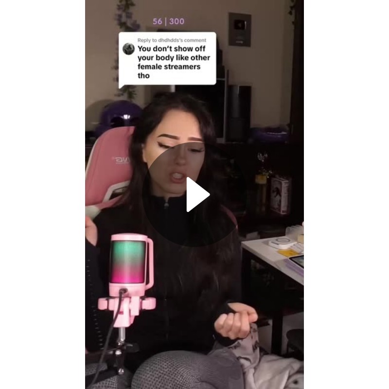 awkspew.roo2 | Spotlight on Snapchat