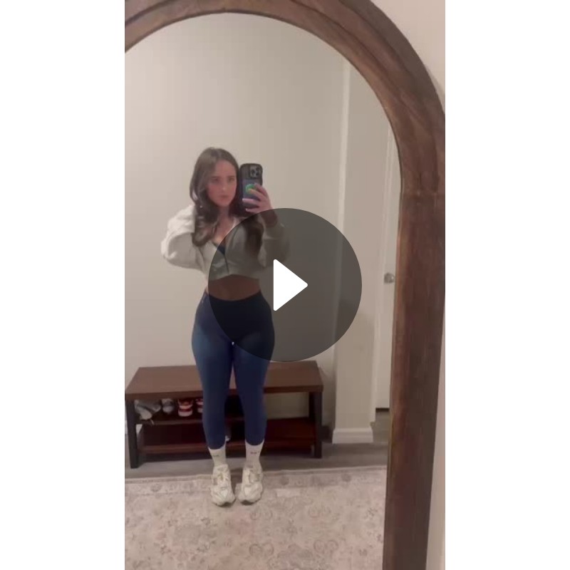 Hope Ann's Stylish Outfit Reveal & Mirror Selfie Pose | Hope Ann (@hope ...