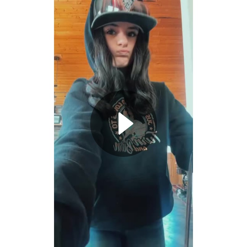 ellee_wheeldon | Spotlight on Snapchat