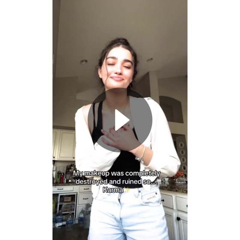 lala_sadii | Spotlight on Snapchat