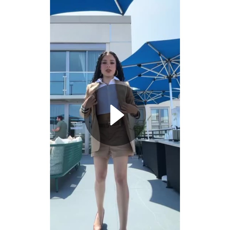 Gabrielle Nevaeh's Chic Outfit Reveal & Pose Tutorial | Video by ...