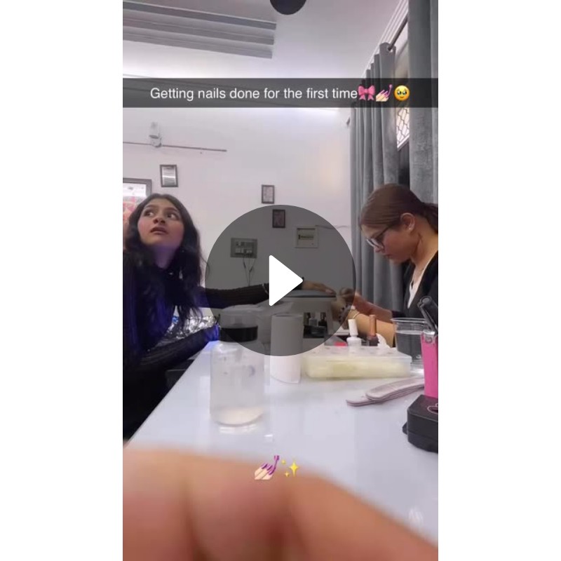 Getting nails done for the first time🎀💅🏻🥹 | Spotlight on Snapchat