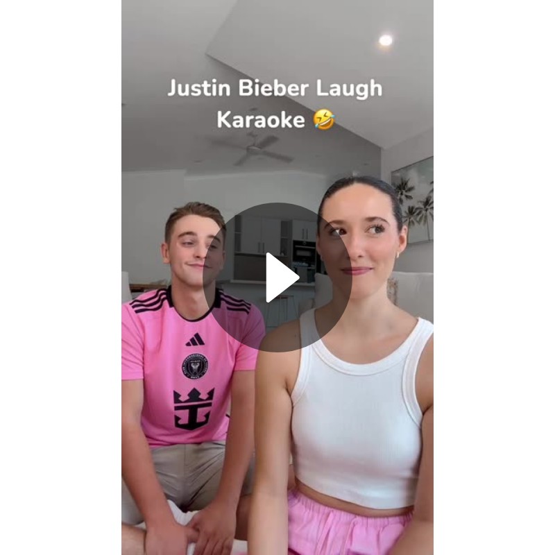 Justin Bieber Laugh Karaoke 🤣 | Spotlight on Snapchat