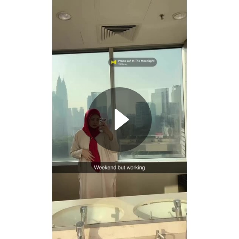 Weekend but working | Spotlight on Snapchat