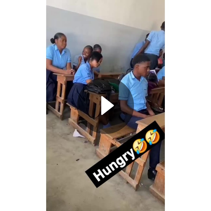 Students sharing hungry moments with humor. | Meyzar Farah🎻♥️ (@qaraami ...