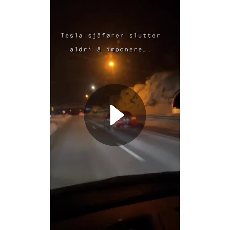 Tesla sjåfører slutter aldri å imponere…. | Spotlight on Snapchat