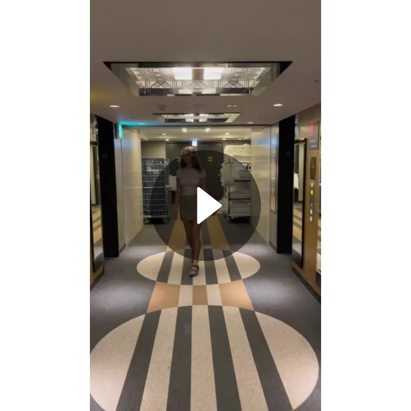 JoEll Perry's Chic Hotel Hallway Walk & Stylish Outfit Reveal | Video ...