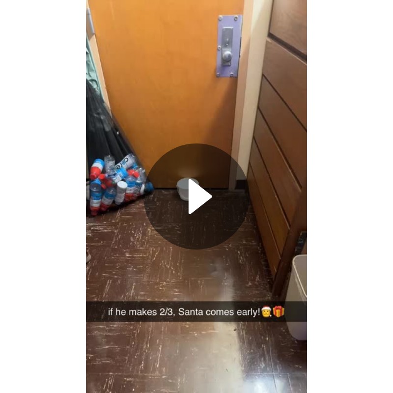 if he makes 2/3, Santa comes early!🎅🎁 | Spotlight on Snapchat