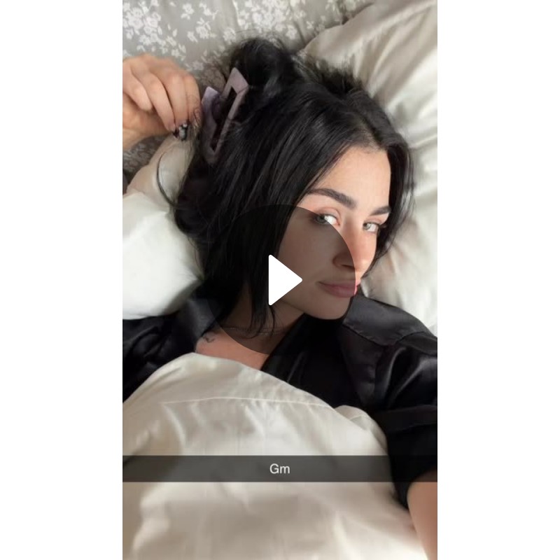 Miyaaa's Morning Routine & Styling Tips | Video by Miyaaa (@mommyoats33)