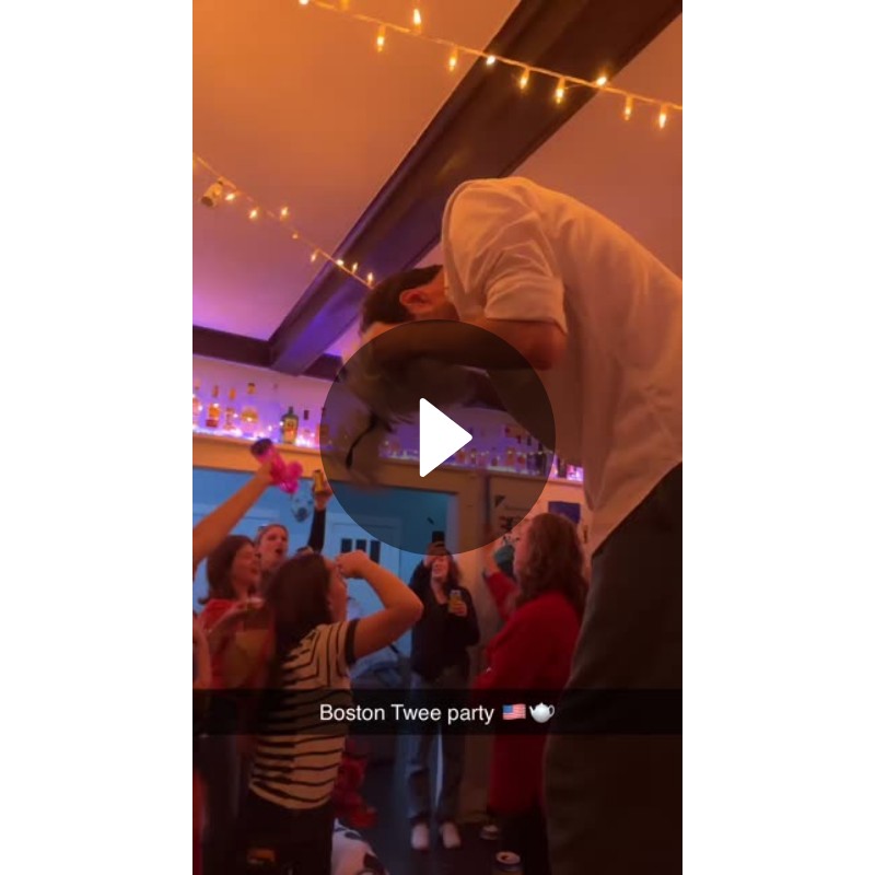 Boston Twee party 🇺🇸🫖 | Spotlight on Snapchat