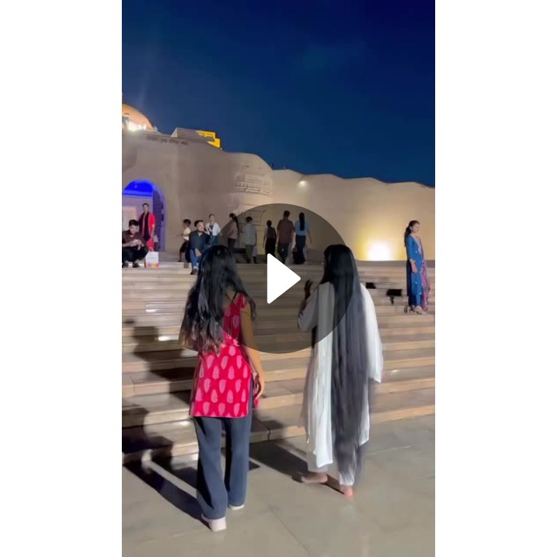 Posted 10/3/2025 | Soni Rana (@soni_rana15) | Spotlight