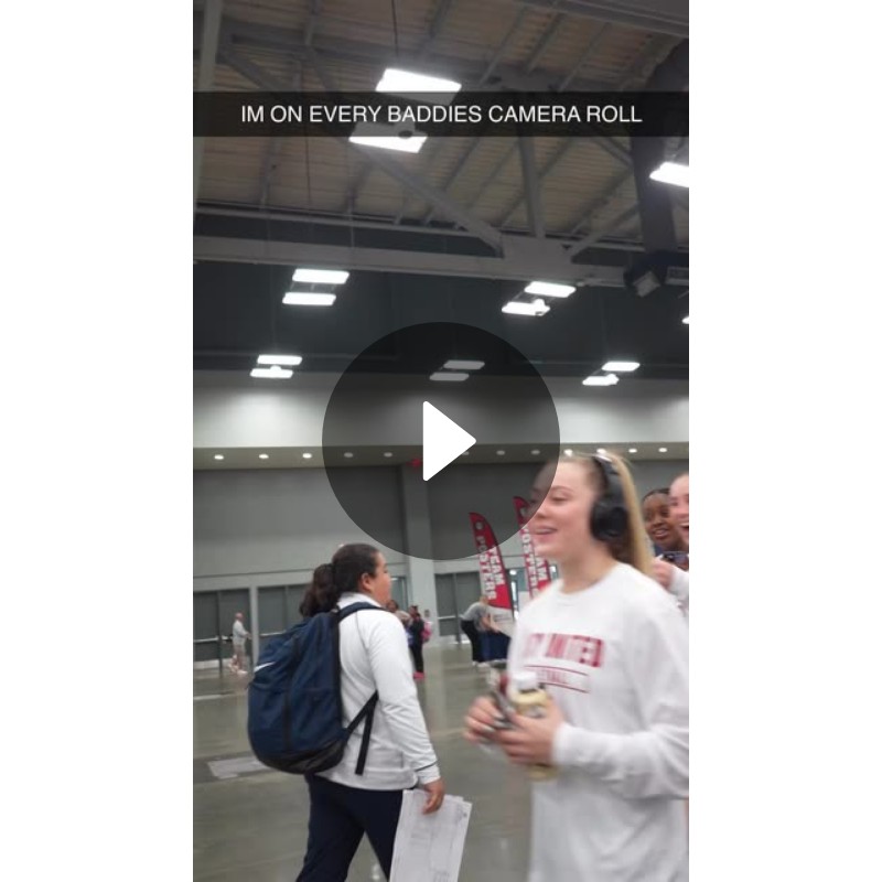 IM ON EVERY BADDIES CAMERA ROLL | Spotlight on Snapchat