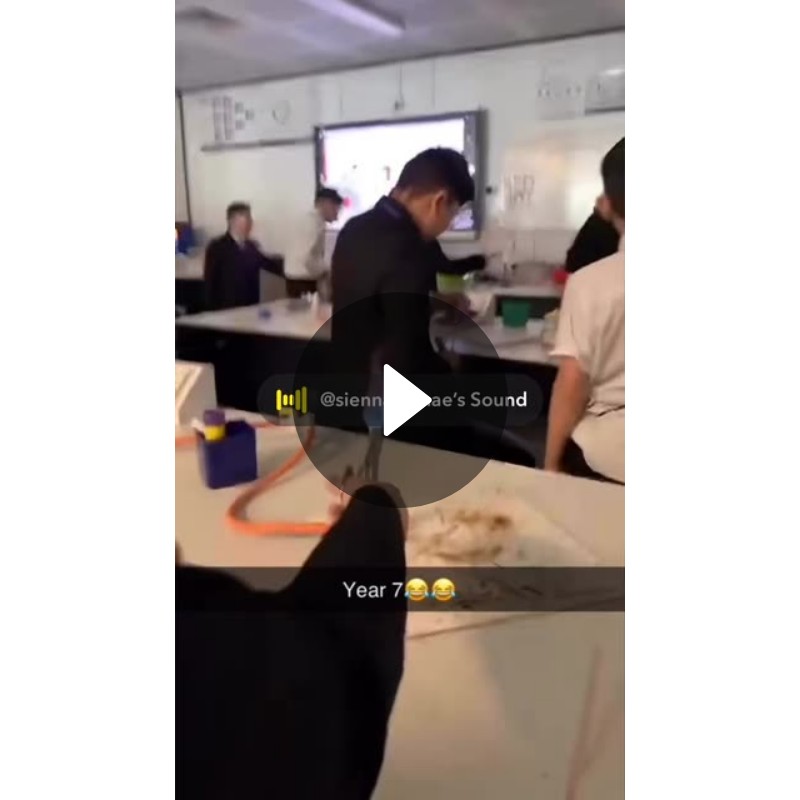 bret.clothing | Spotlight on Snapchat